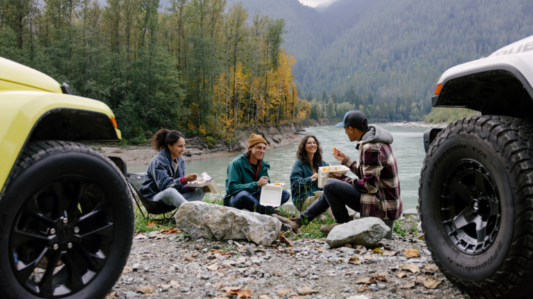 Toronto to Vancouver drive: The ultimate road trip guide | Turo