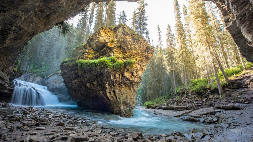 Calgary to Banff drive: The ultimate road trip guide | Turo