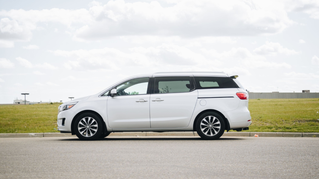 Edmonton to Calgary drive: The ultimate road trip guide | Turo