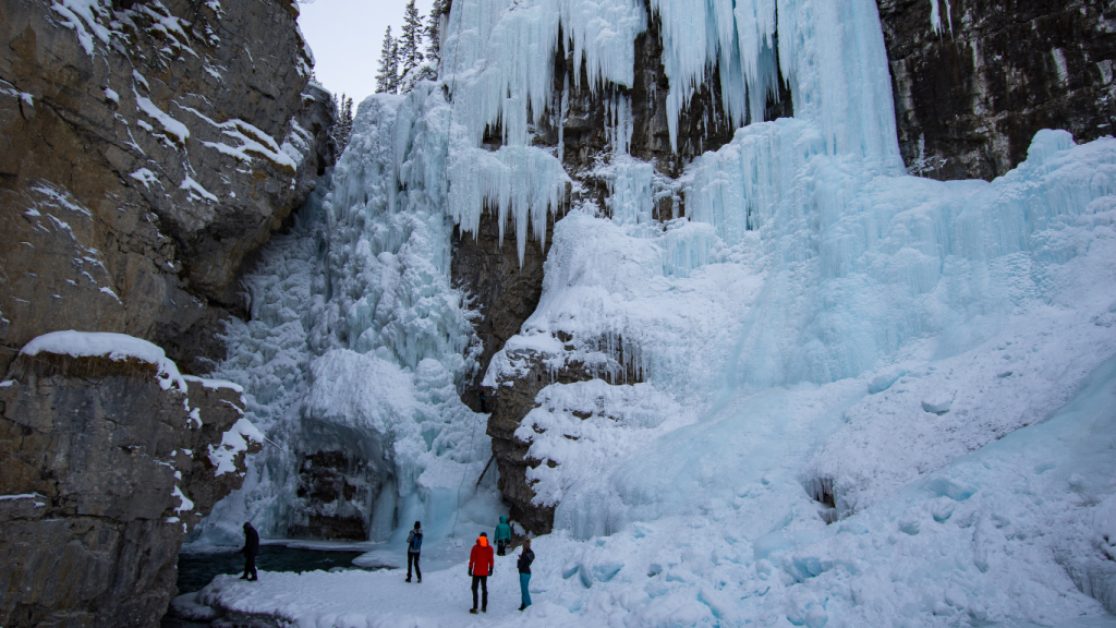 Top 5 things to do in Banff during winter | Turo