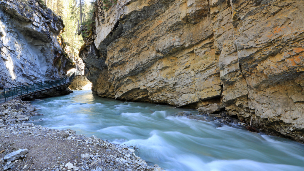 Edmonton to Banff drive: The ultimate road trip guide | Turo